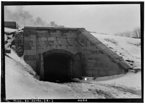 Butts Hill Fort 1781: French Masons and Sally Ports ...
